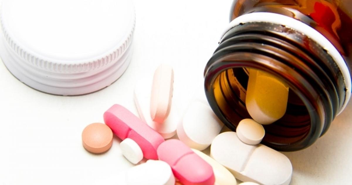 4 Tips for Caregivers Managing Medications | Ochsner Health