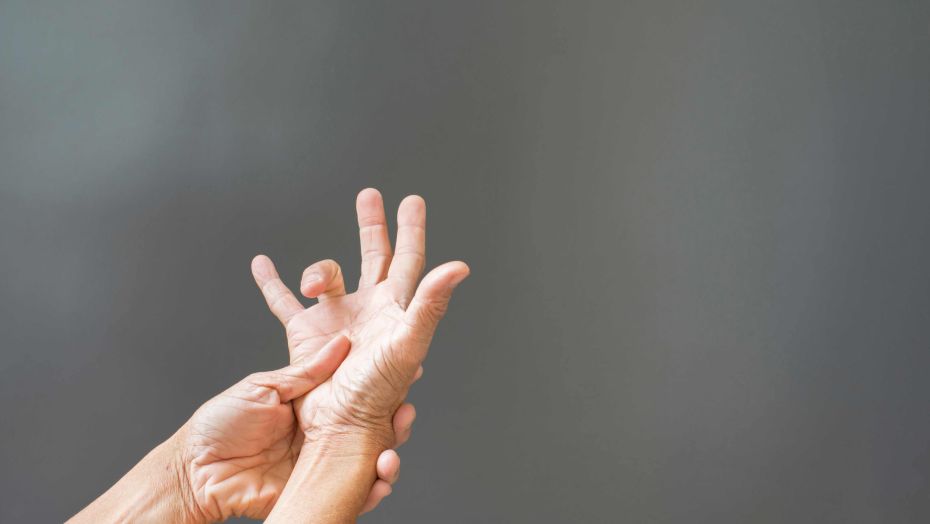 Why Is My Finger Bent? 5 Things To Know About Dupuytren’s Contracture ...