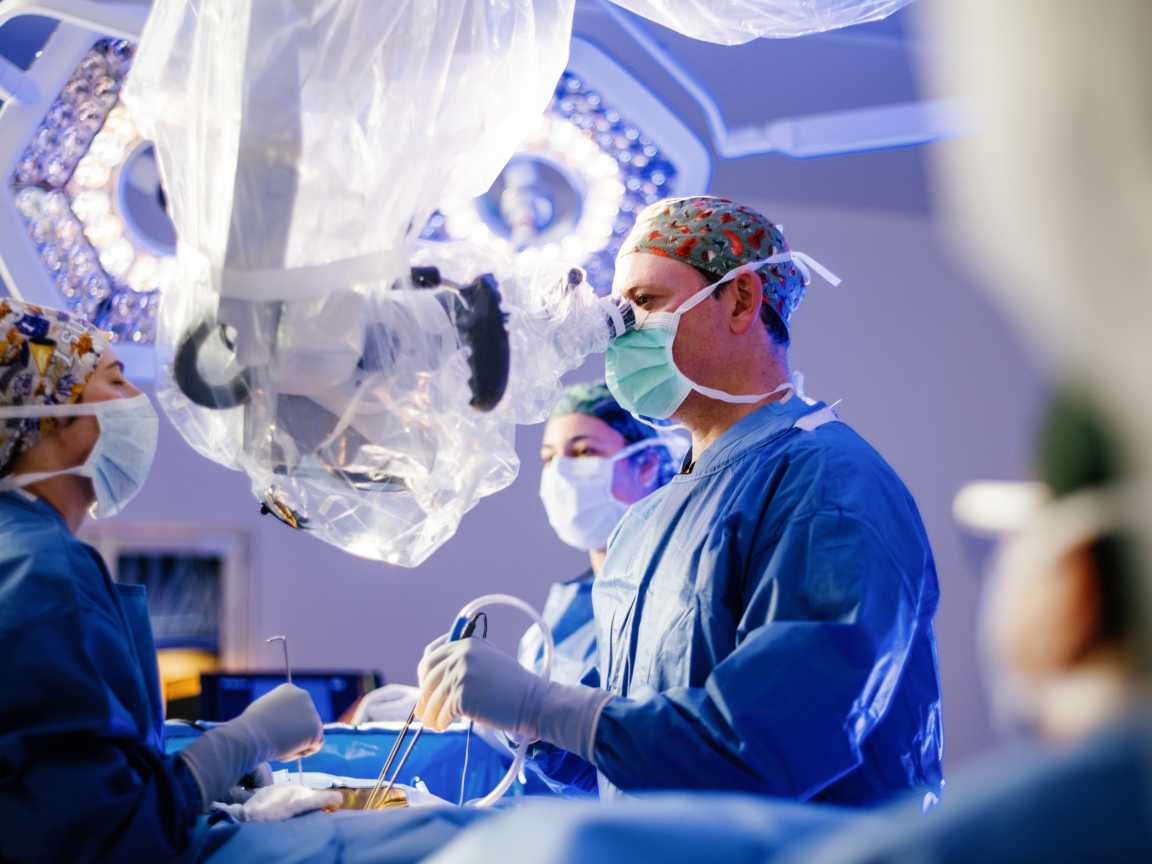 Minimally Invasive Spine Surgery | Ochsner Health